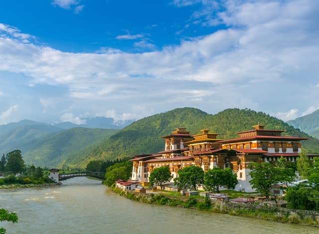 Bhutan Heritage: Museums, Landmarks & Culture | Confinity